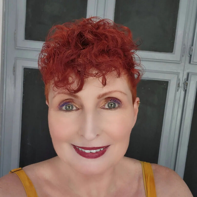 52 Flattering Curly Pixie Cut Ideas for All Face Shapes - Hood MWR