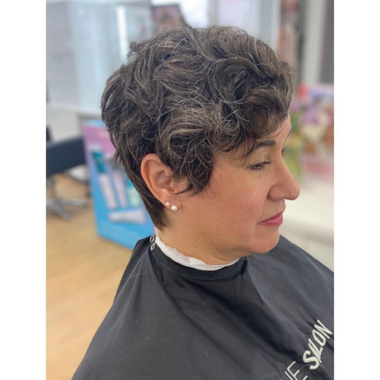 52 Flattering Curly Pixie Cut Ideas for All Face Shapes - Hood MWR