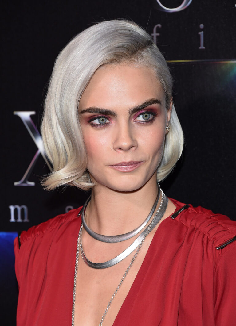 Top 50 Iconic Short Hair Celebrities with Beauty and Influence - Hood MWR