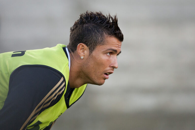 Top 35 Cristiano Ronaldo's Hairstyles Through the Years - Hood MWR