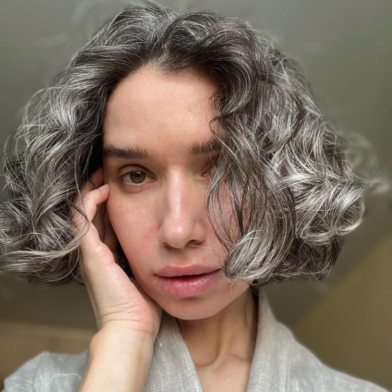 35 Beautiful Silver Hair Color Ideas to Inspire Your Look - Hood MWR