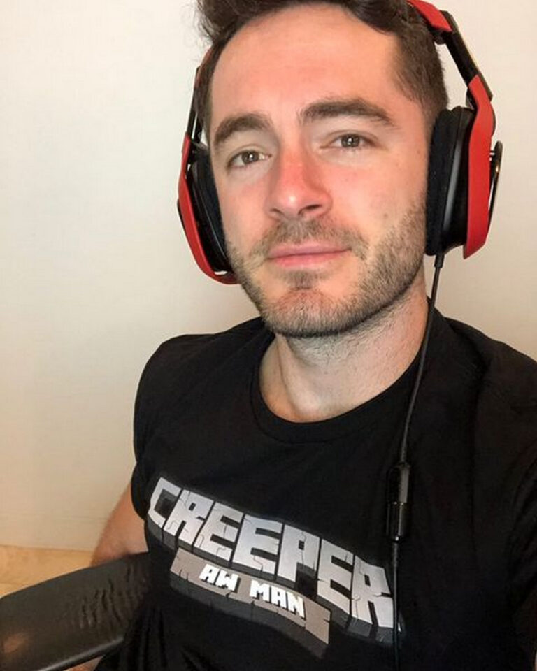 50 Most Handsome Gamers Around The World - Hood MWR