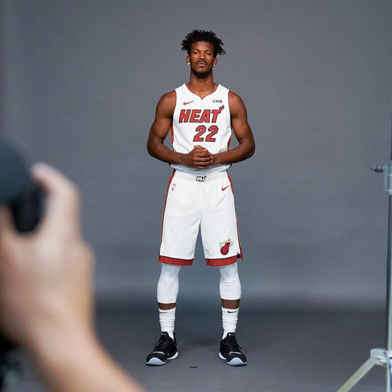 50 Famous Bow Legged Celebrities Show Us That Confidence is Key - Hood MWR