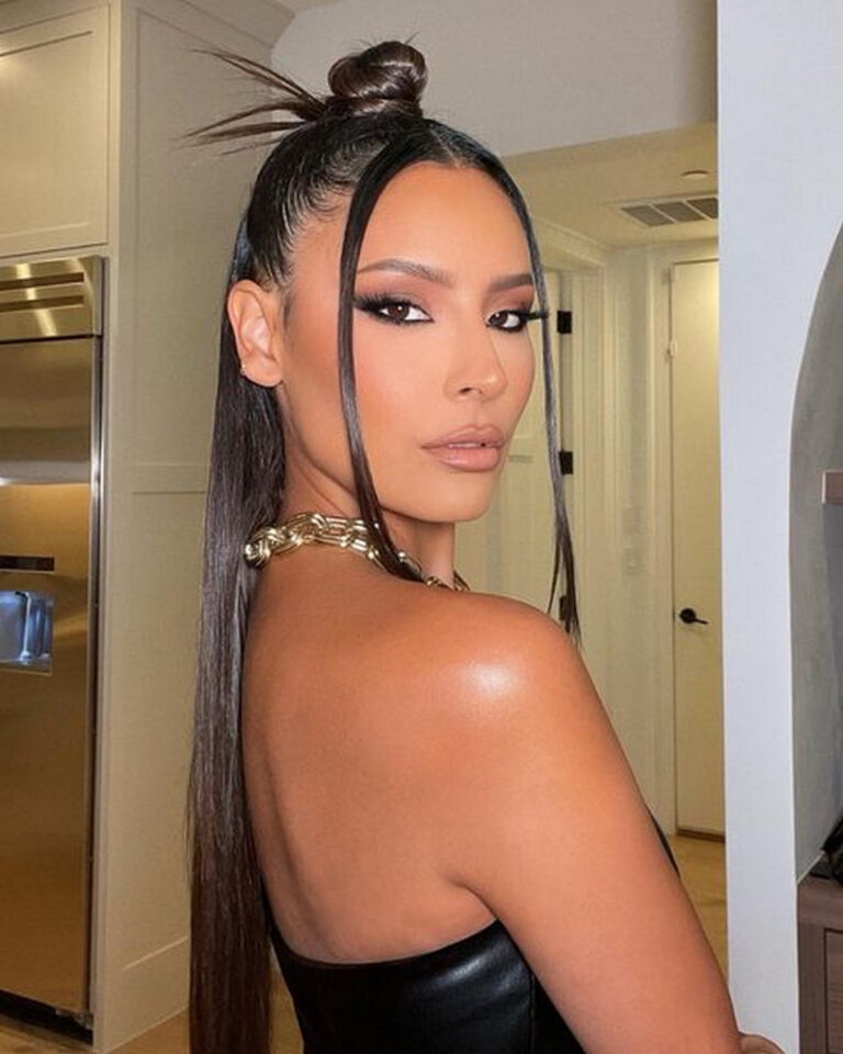 51 Half Up Half Down Hairstyles to Elevate Your Look - Hood MWR