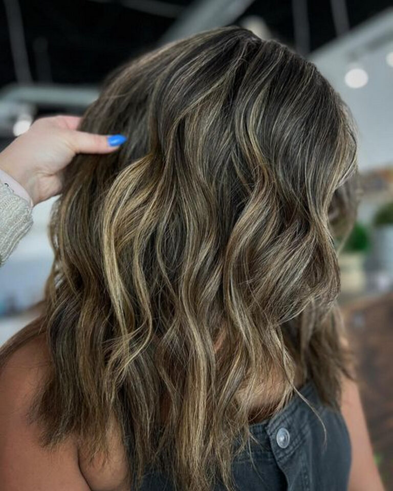 33 Black Hair with Highlights Ideas for Every Skin Tone - Hood MWR