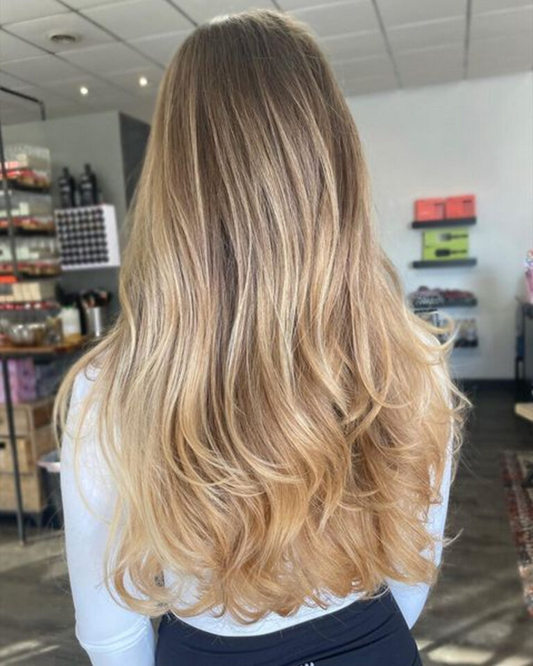 Top 36 Feathered Hairstyles for Short, Medium, And Long Hair - Hood MWR