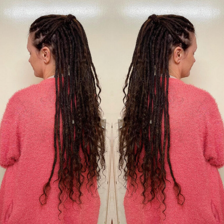51 Stunning Long Dreadlock Hairstyles For Women - Hood MWR