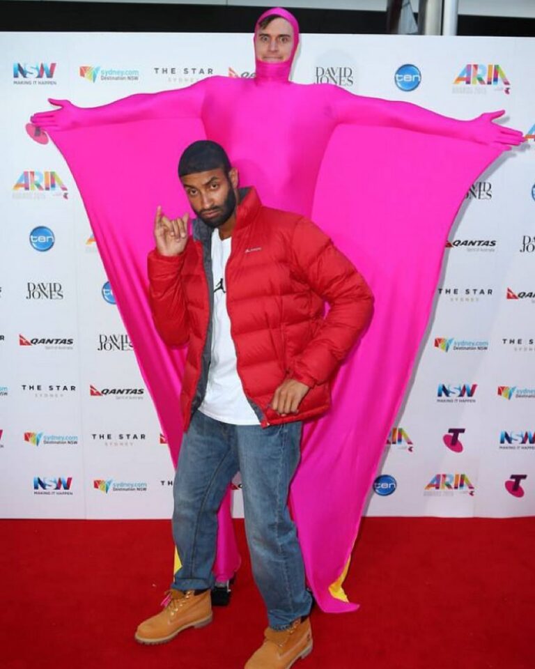 50 Easy Celebrity Costumes Ideas for a Last-Minute Halloween - Hood MWR