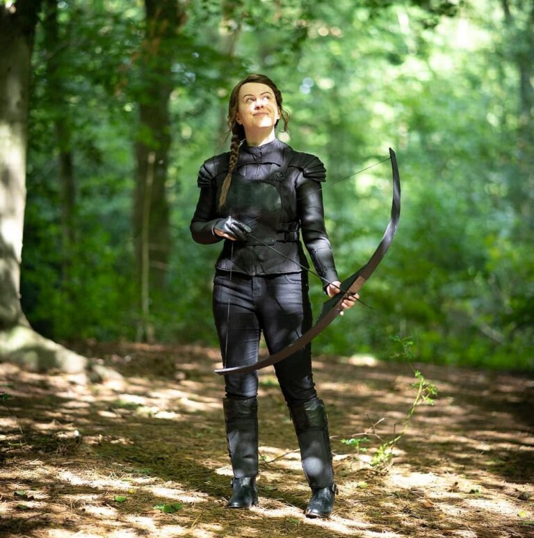 50 Easy Celebrity Costumes Ideas for a Last-Minute Halloween - Hood MWR