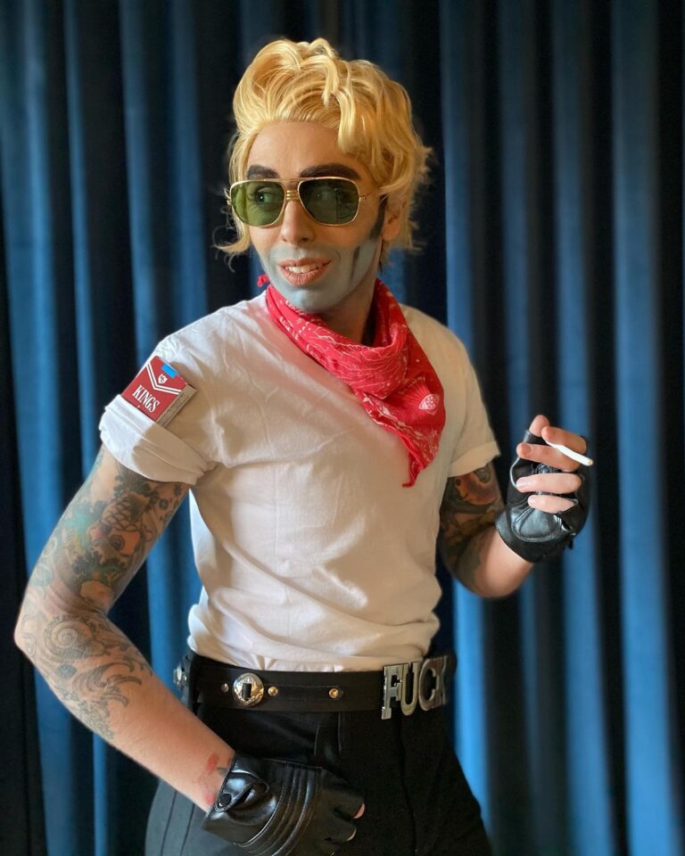 50 Easy Celebrity Costumes Ideas for a Last-Minute Halloween - Hood MWR