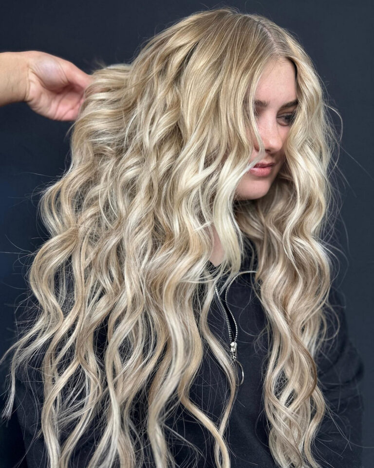 35 Golden Blonde Hair Color Ideas for a Radiant Look