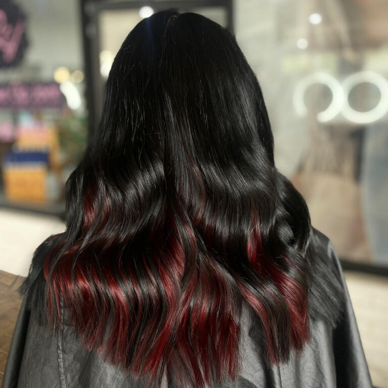 35 Peekaboo Highlight Hairstyles for Your Next Color - Hood MWR