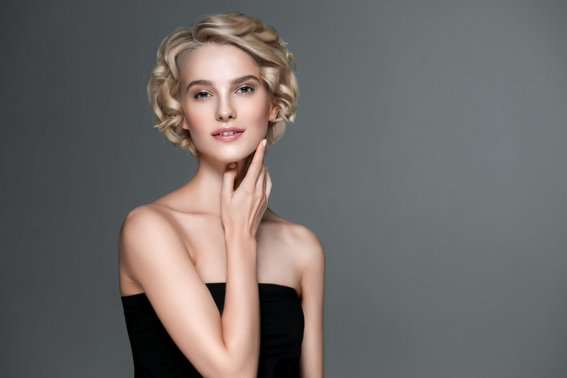 71 Short Curly Hairstyles to Transform Your Look - Hood MWR