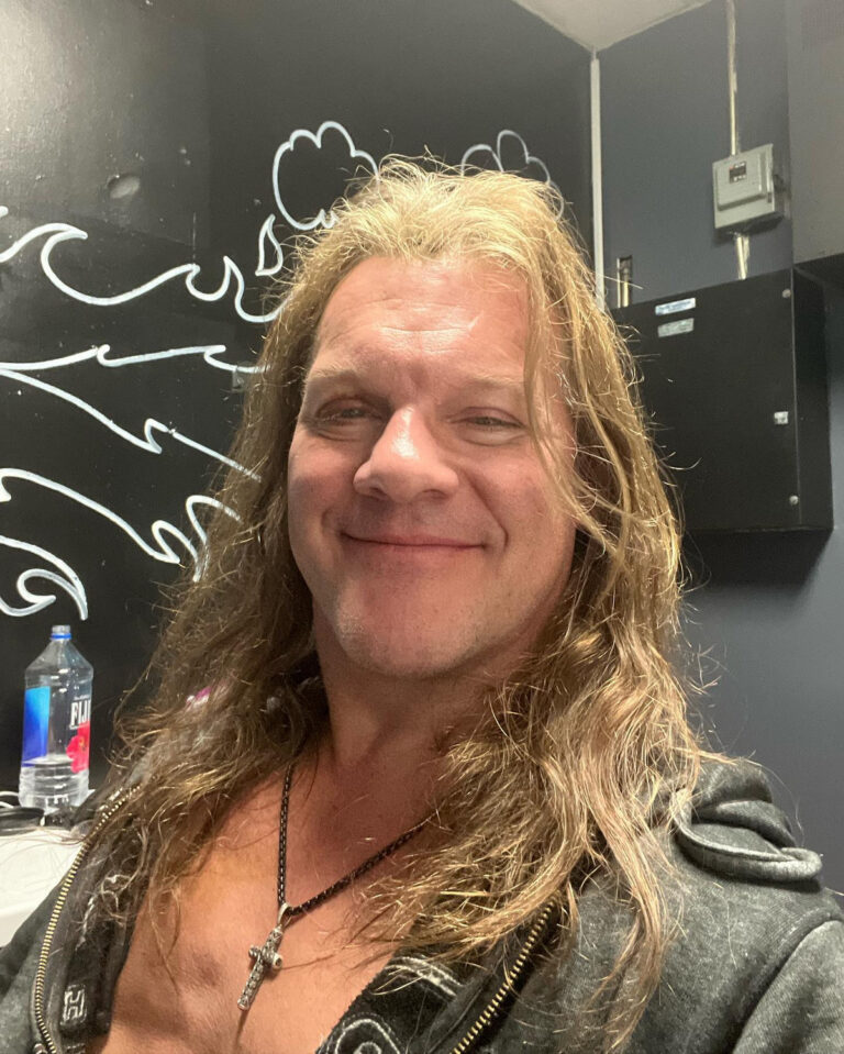 50 WWE Superstars of the 90s Who Defined Wrestling - Hood MWR