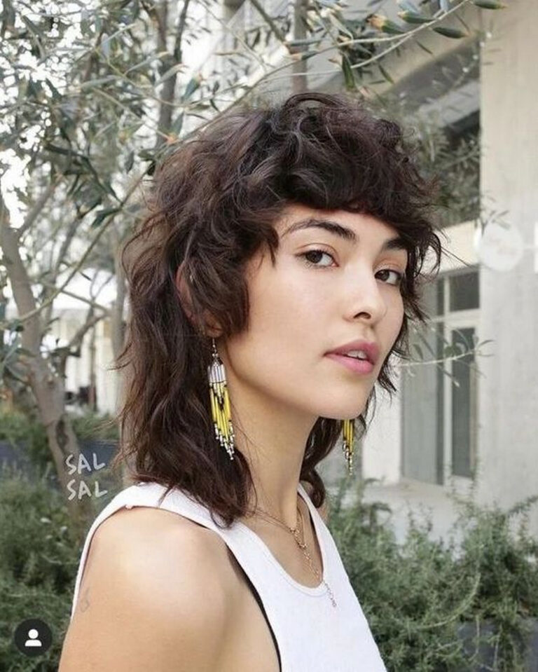 40 Best Mullet Haircuts for Women in 2023 - Hood MWR