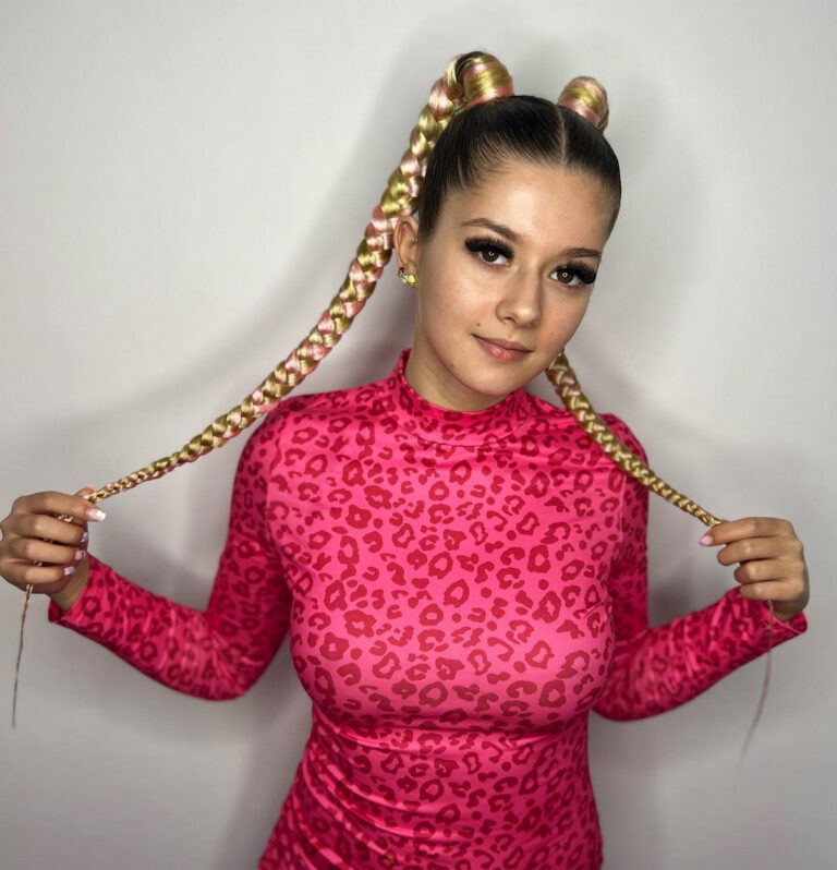 35 Outstanding Two-Ponytail Hairstyle Ideas - Hood MWR