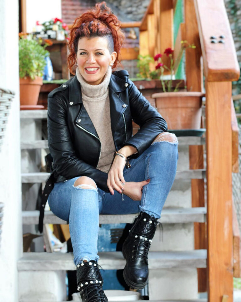 58 Coolest Half Shaved Hairstyles for Women - Hood MWR