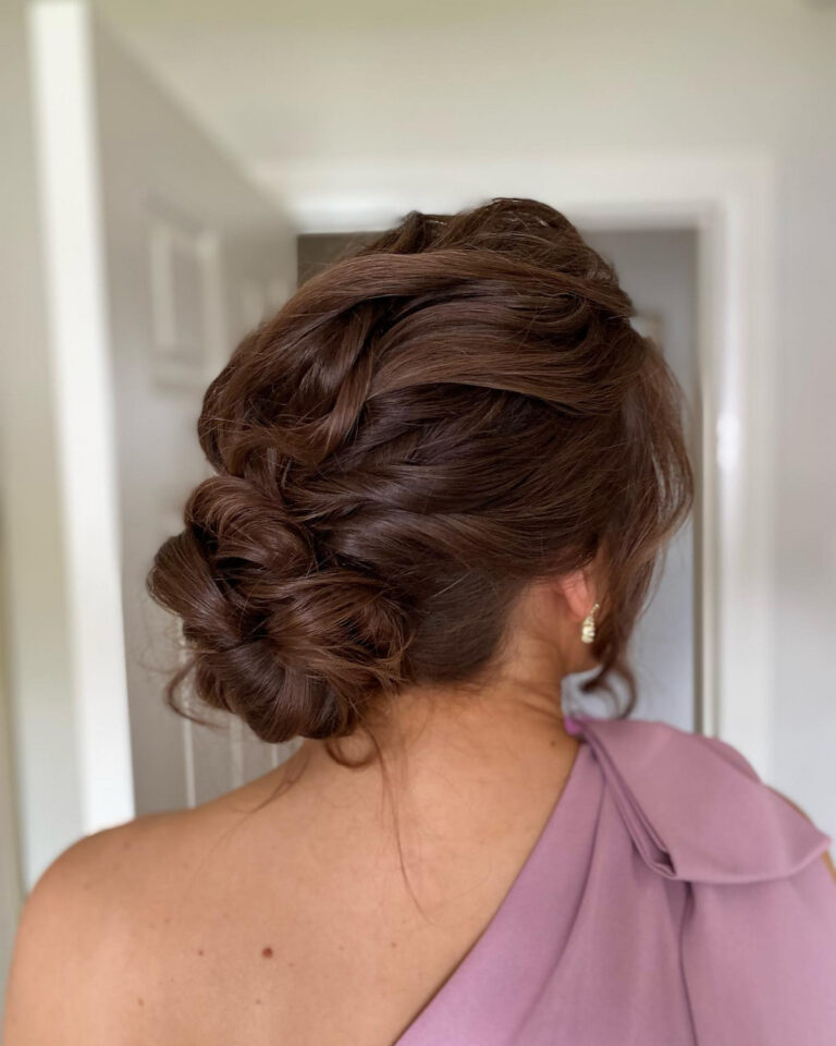 35 Women Hairstyles in the 70s: Stylish and Iconic - Hood MWR