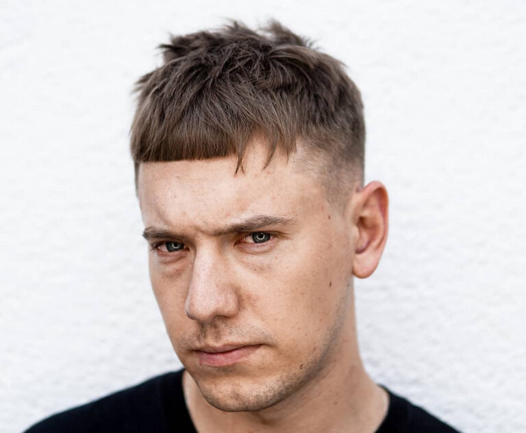 35 Hairstyles for Men with Long Faces to Look Your Best - Hood MWR