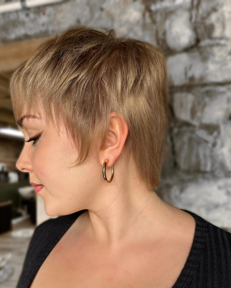 40 Best Mullet Haircuts for Women in 2023 - Hood MWR