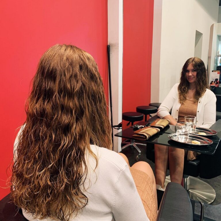 40 Stunning Hair Color Ideas for Tan Skin Tones - Hood MWR