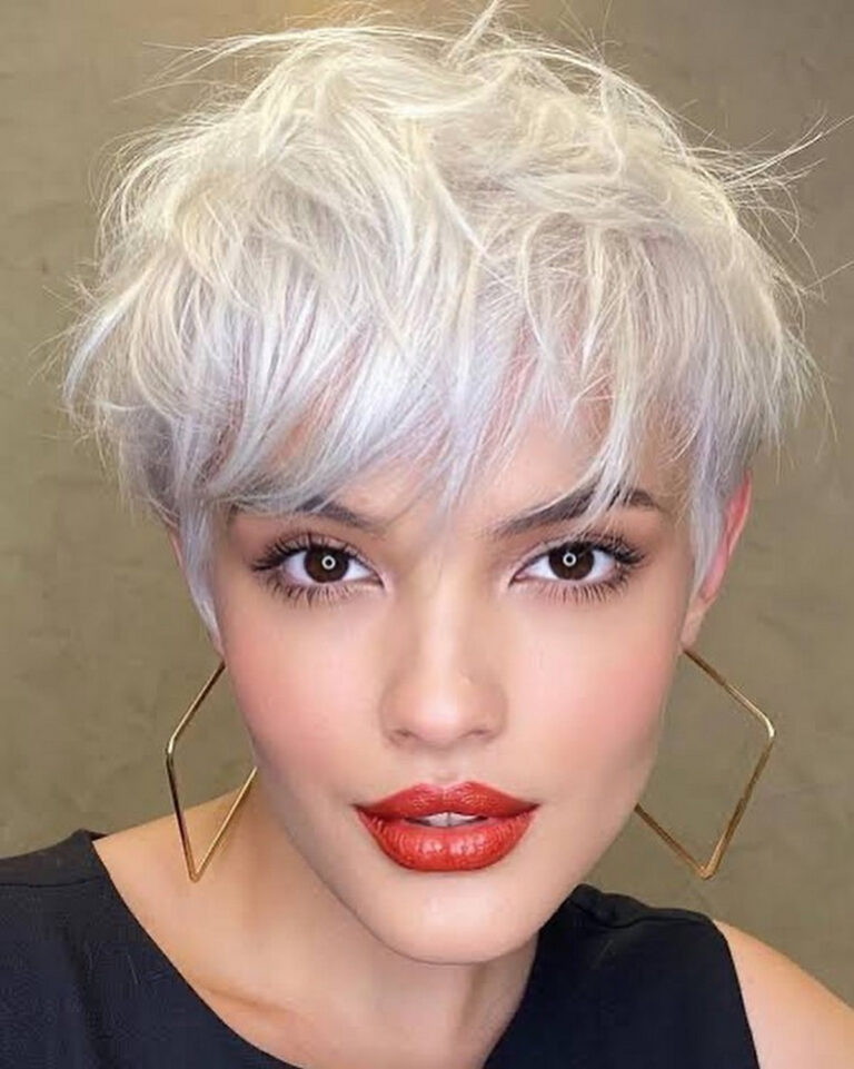 53 Pixie Cuts With Bangs You'll Love in 2023 - Hood MWR