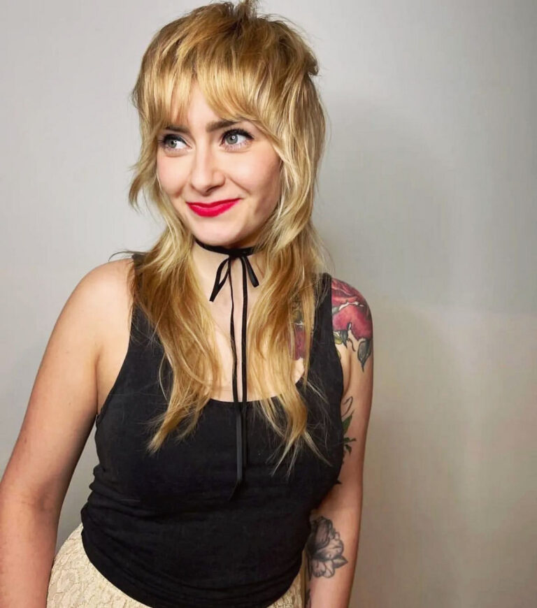 35 Beautiful Razor Cut Hairstyles For Women 2023 - Hood MWR