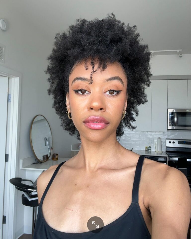 52 Women’s Curly Mullet Hairstyles: Embrace the Stylish Revolution