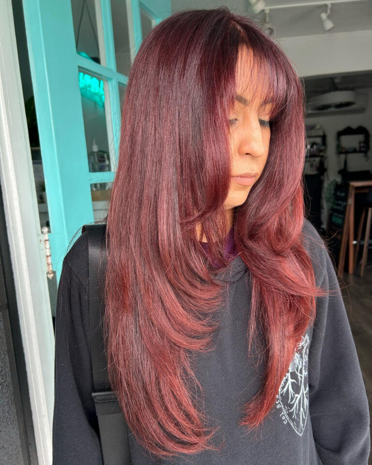 44 Must-Try Wispy Bangs Hairstyles In 2023 - Hood MWR