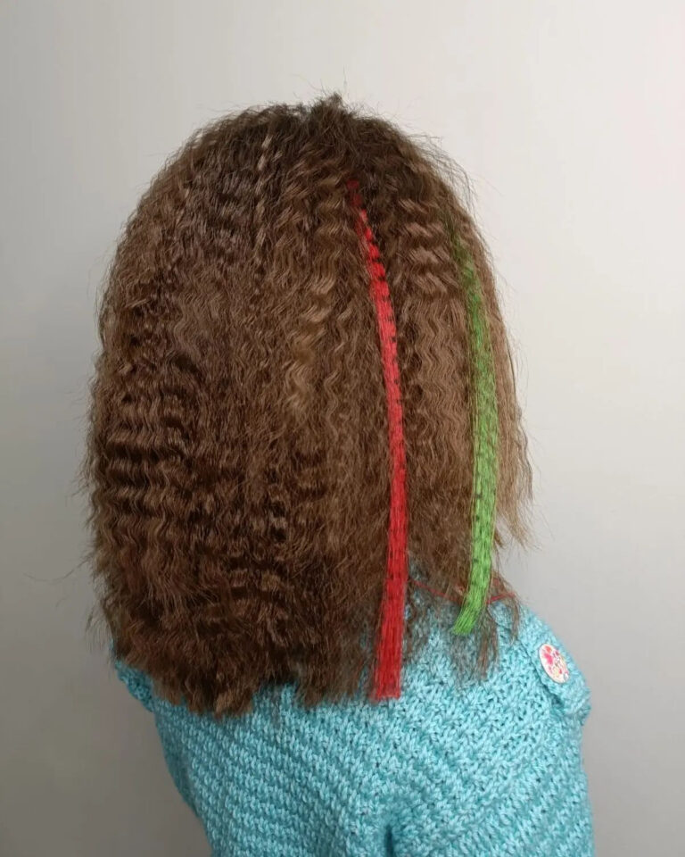 35 Modern Fashion Crimped Hairstyles For Women