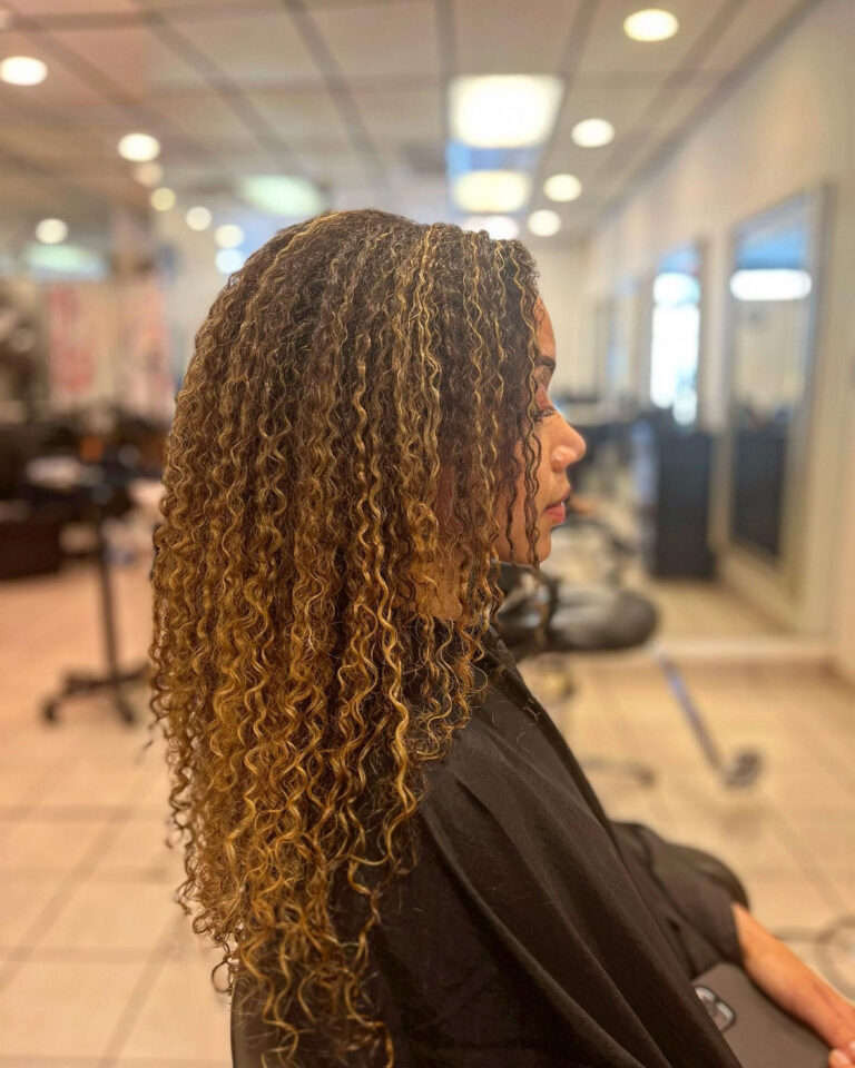 35 Rezo Cut Hairstyle Ideas for Your Curly Hair - Hood MWR