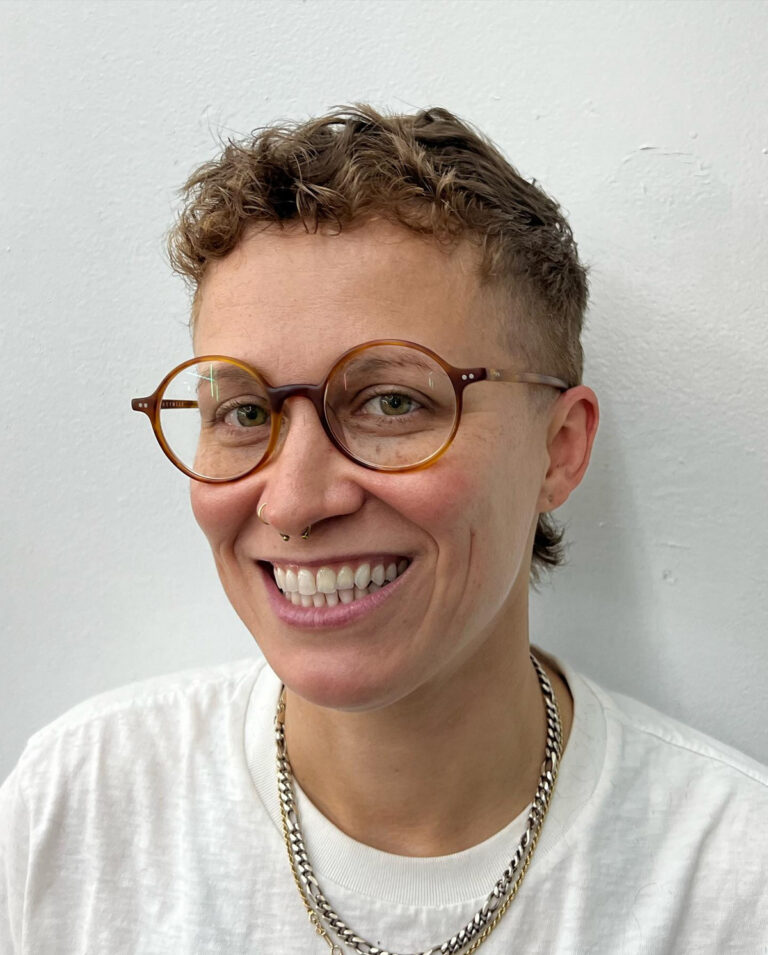 42 Modern Men's Curly Mullet Hairstyles in 2023 - Hood MWR