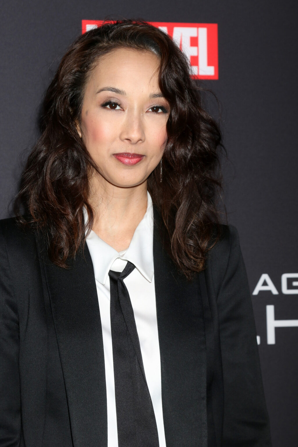 34 Celebrities Conquer Lupus Every Day: The Strength Within - Hood MWR