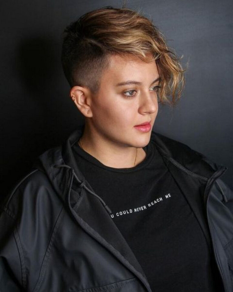 74 Colorful Punk Hairstyles For Women in 2023 - Hood MWR