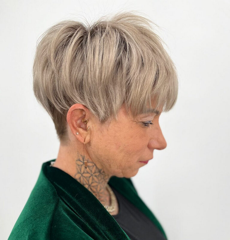 36 Most Striking Undercut Pixie Hairstyles for Women - Hood MWR