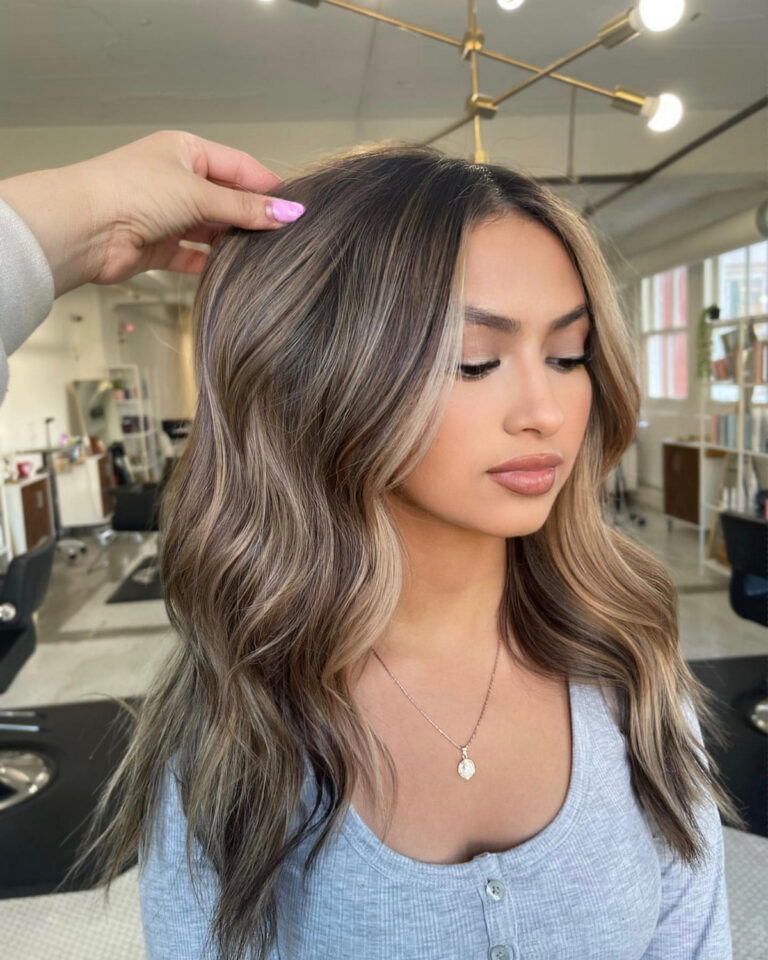 35 Chunky Highlight Hairstyles for a Bold and Beautiful Look - Hood MWR