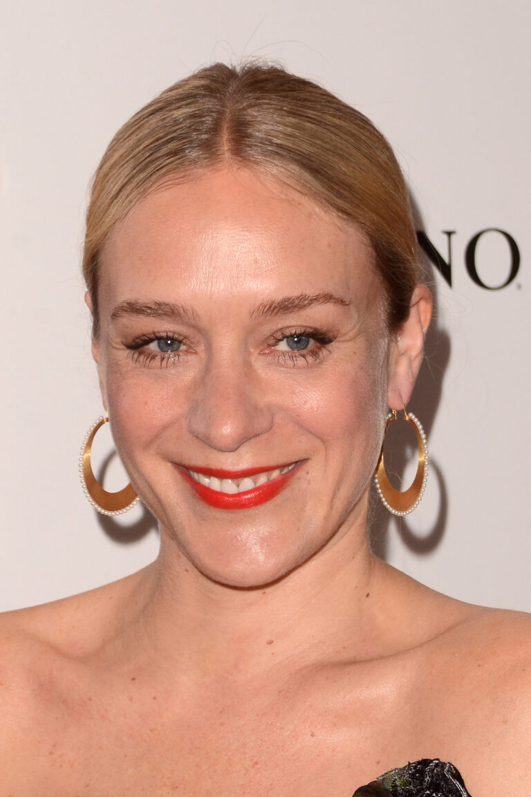 50 Most Attractive Diamond Face Shape Celebrities - Hood MWR