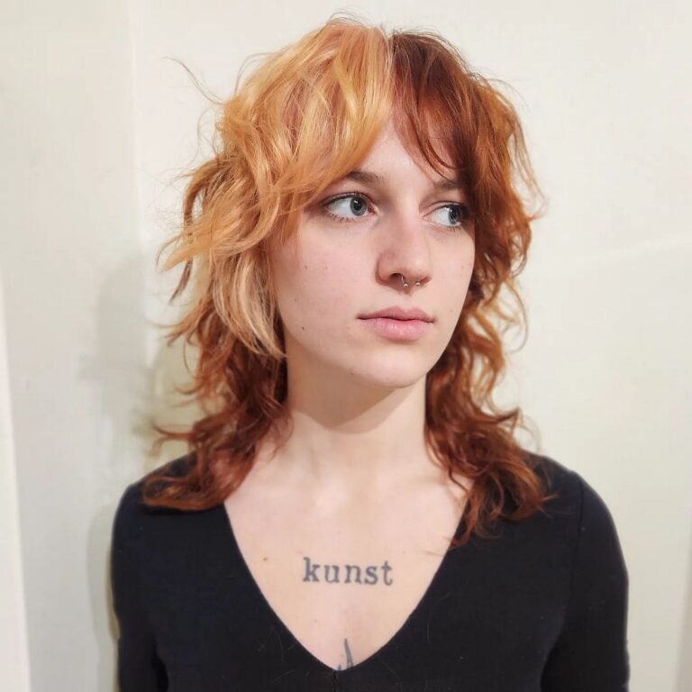 52 Women's Curly Mullet Hairstyles: Embrace the Stylish Revolution ...