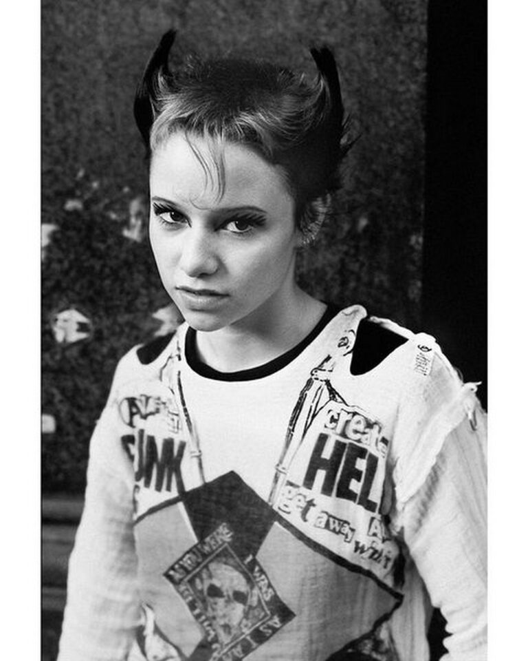 74 Colorful Punk Hairstyles For Women in 2023 - Hood MWR