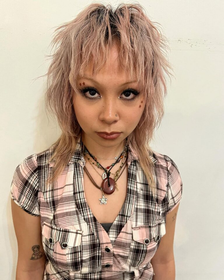 51 Trendy Wolf Cut Hair Ideas for 2023 - Hood MWR