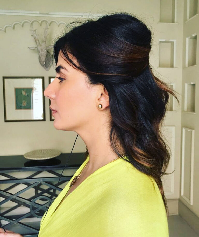 35 Stylish Puff Hairstyles to Empower Your Curls 2023 - Hood MWR