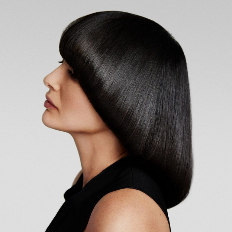 35 Women Hairstyles in the 70s: Stylish and Iconic - Hood MWR