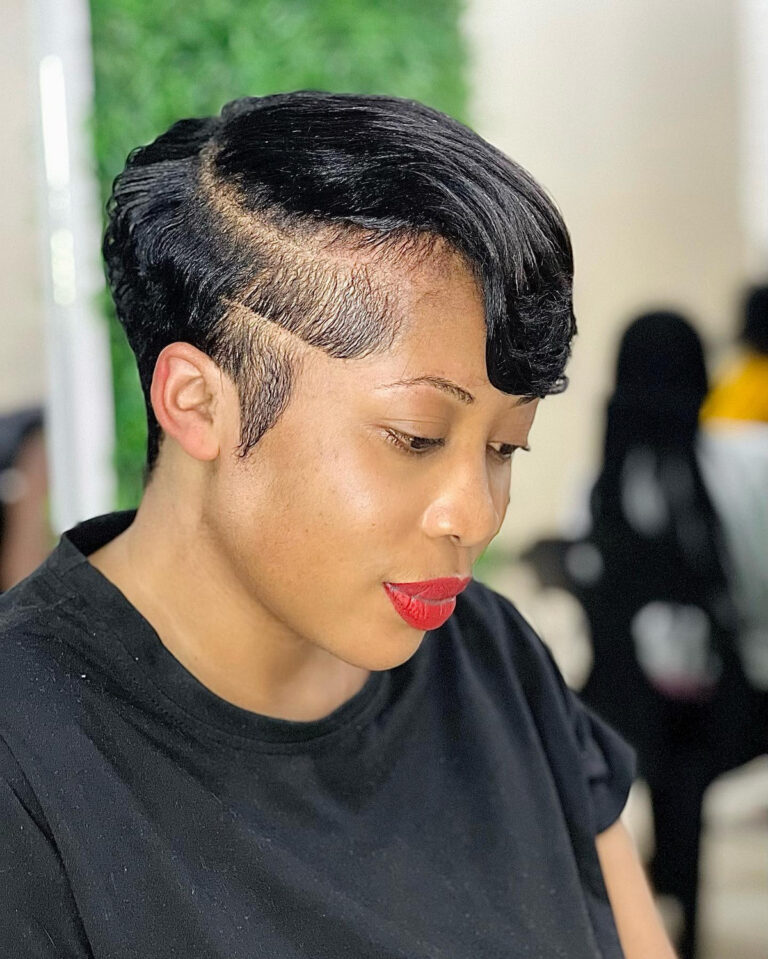 53 Pixie Cuts With Bangs You'll Love in 2023 - Hood MWR