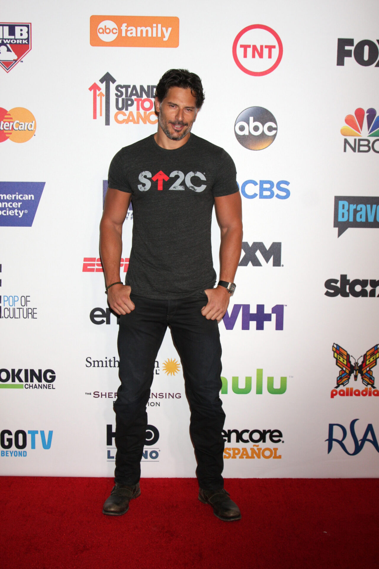 50 Tallest Male Celebrities from 6 ft to 7ft Tall - Hood MWR