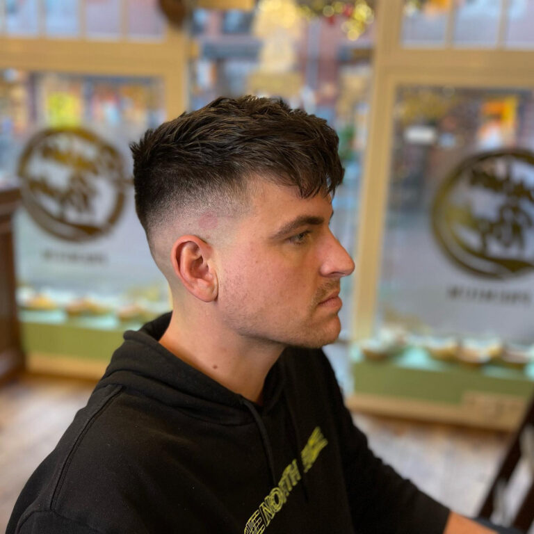 62 Beautiful Widow's Peak Hairstyles For Men - Hood MWR