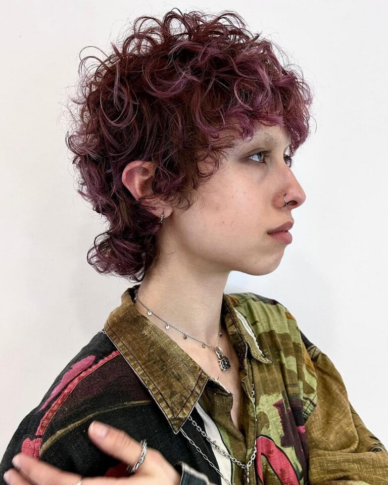 52 Women's Curly Mullet Hairstyles: Embrace the Stylish Revolution ...