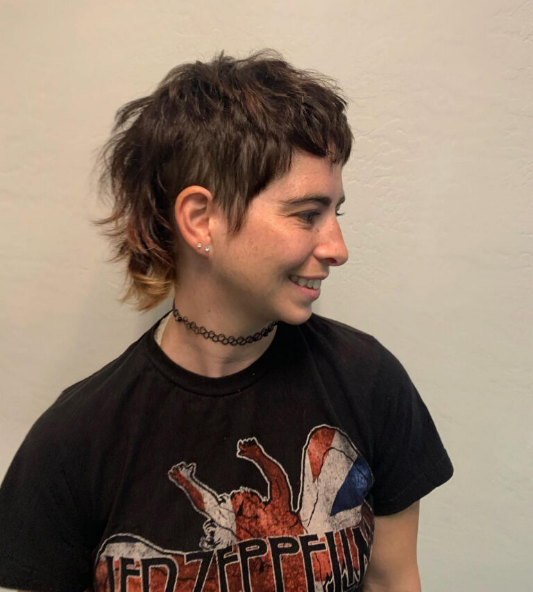 35 Androgynous And Non-Binary Haircuts in 2023 - Hood MWR