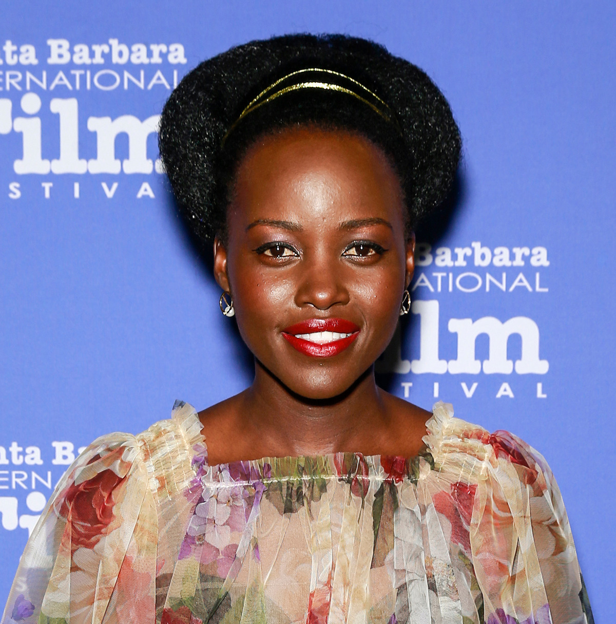 51 Famous Actresses With Black Hair - Hood MWR