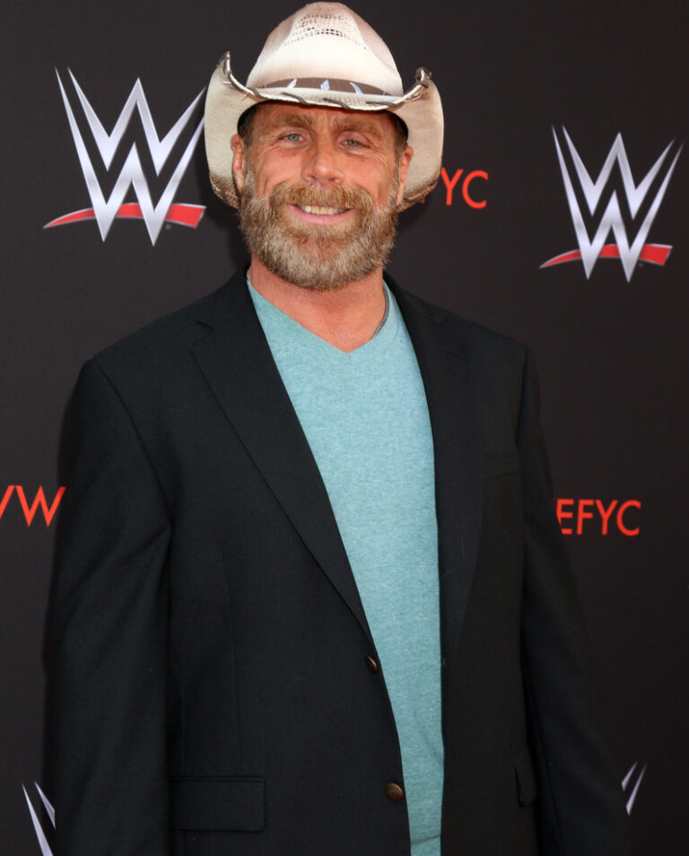 50 WWE Superstars of the 90s Who Defined Wrestling - Hood MWR