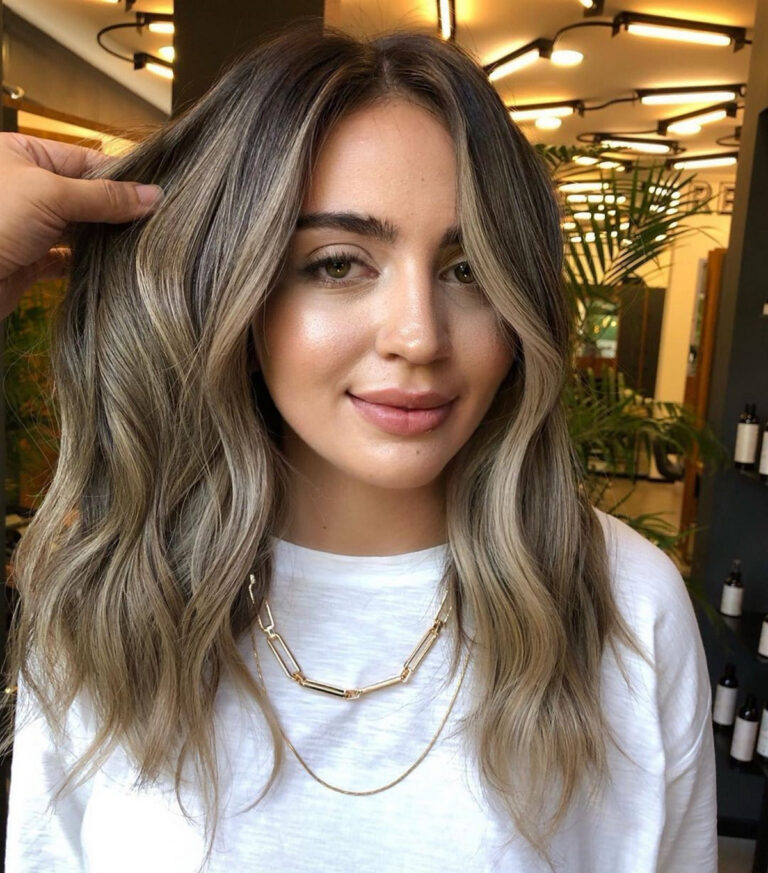 35 Hairstyles For Thin Narrow Faces: From Simple to Glamorous - Hood MWR